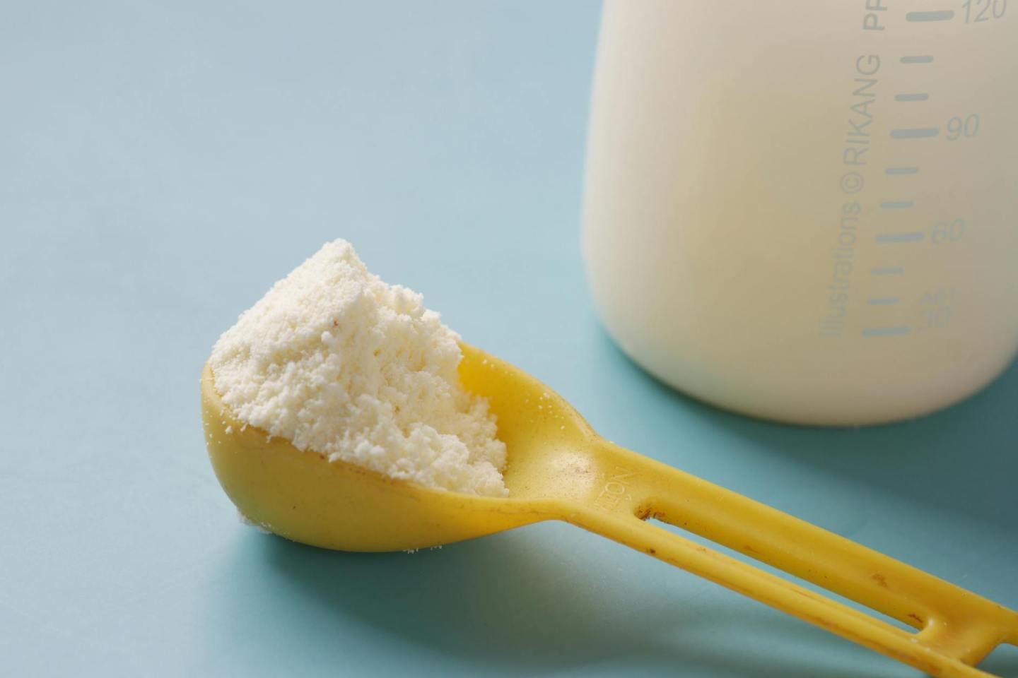 Fortifying Breastmilk with Formula: What Parents Need to Know ...